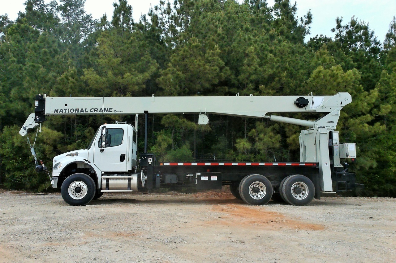 26 tons Boom Truck Rental - Custom Truck One Source