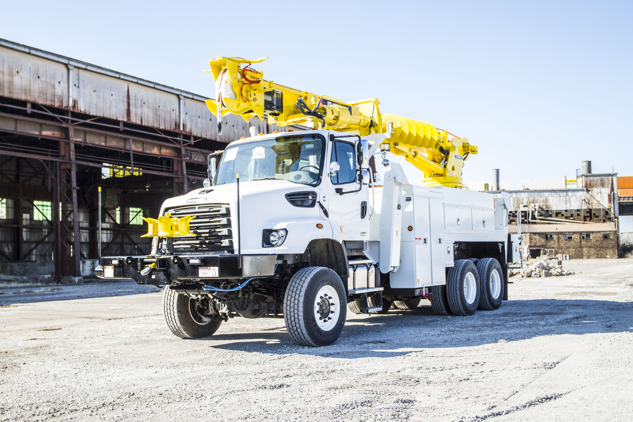 54.1 ft Digger Derrick Rental - Custom Truck One Source