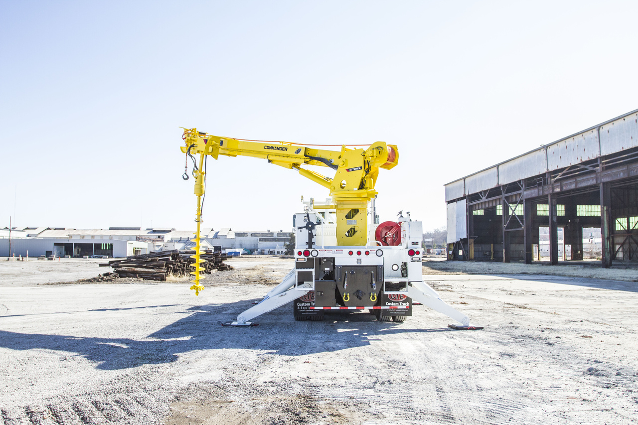 54.1 ft Digger Derrick Rental - Custom Truck One Source