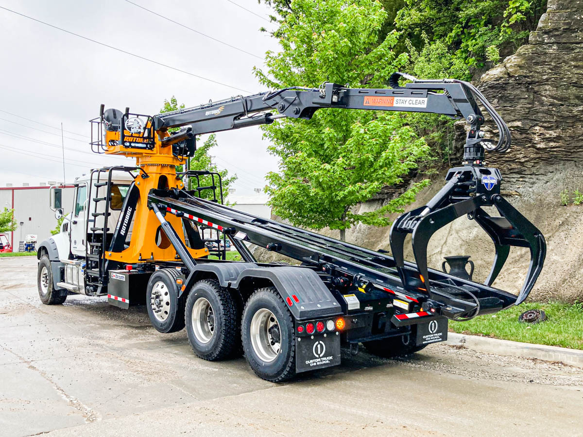 22,000 lbs Grapple Rental - Custom Truck One Source