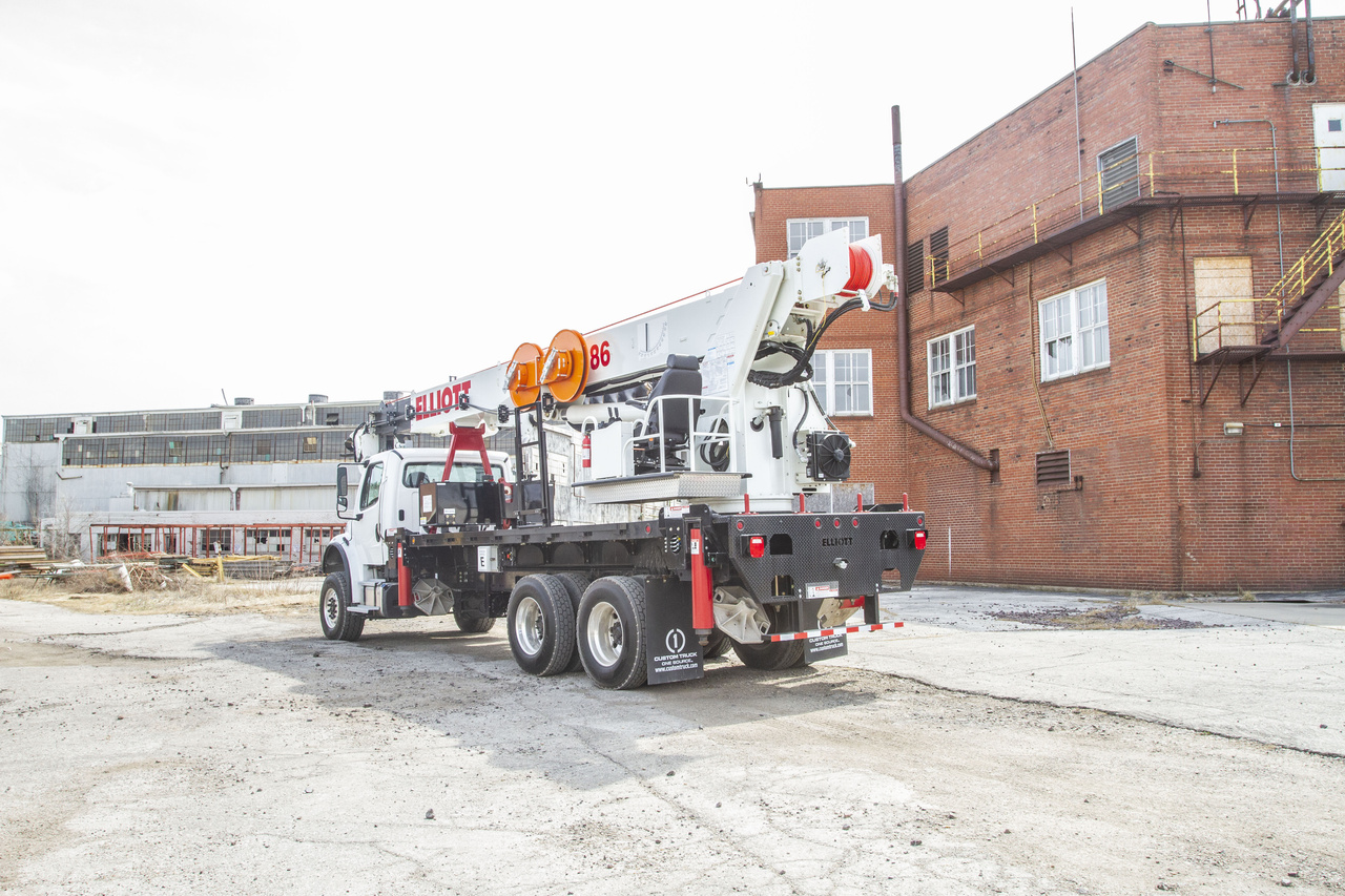 86 ft Digger Derrick Rental - Custom Truck One Source