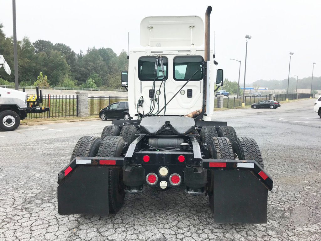 Tandem Axle Highway Tractor Rental - Custom Truck One Source