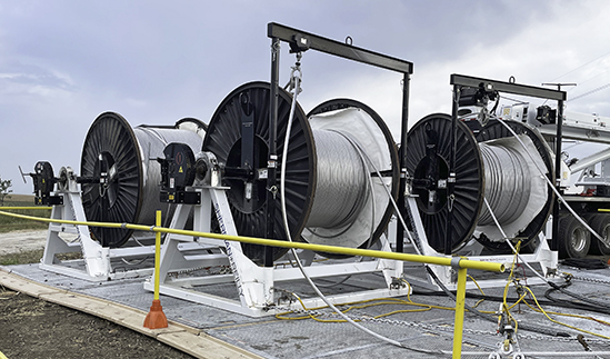 30,000 lbs Reel Stand Rental - Custom Truck One Source