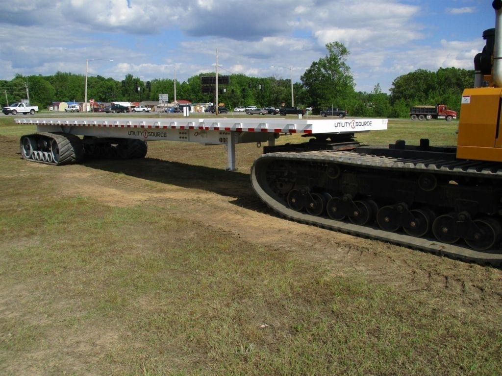 43,500 lbs 75' Extendable Trailer Rental - Custom Truck One Source