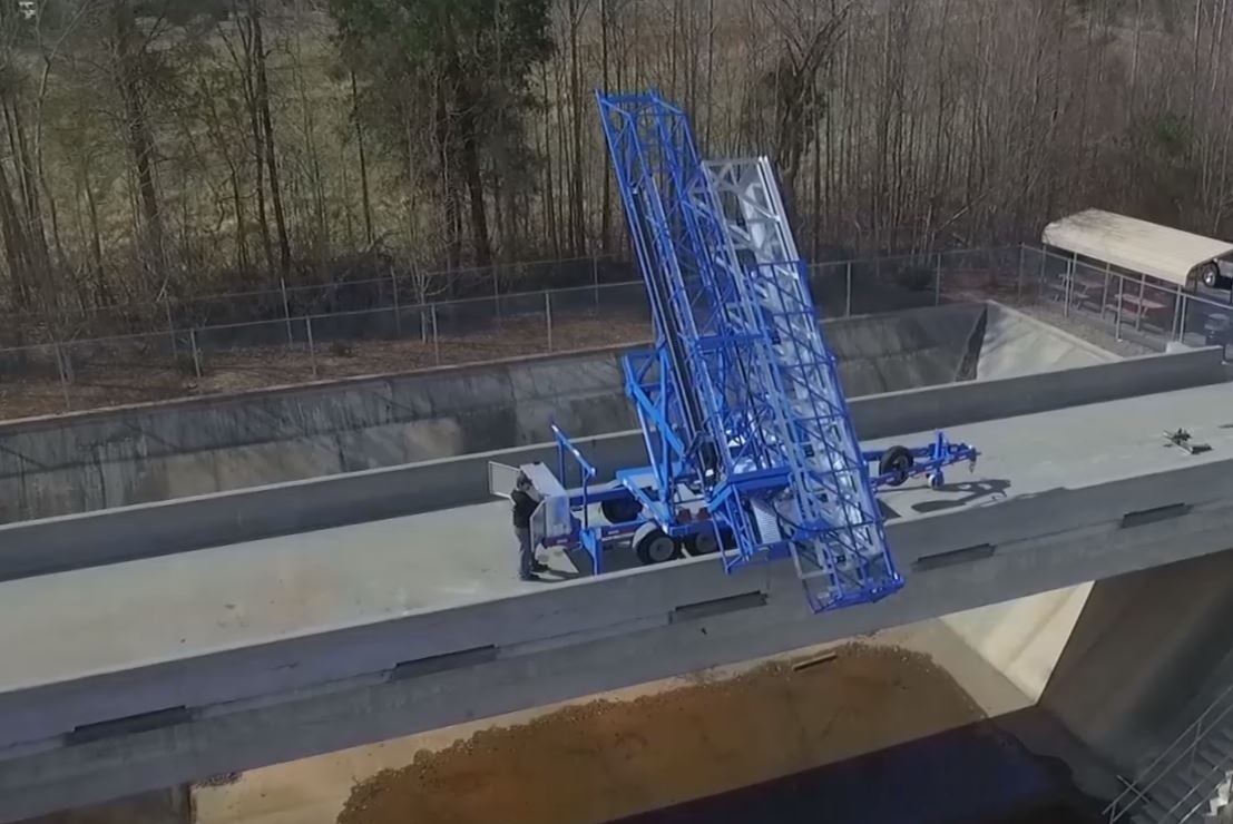 Bridge Inspection Trailer Rental - Custom Truck One Source