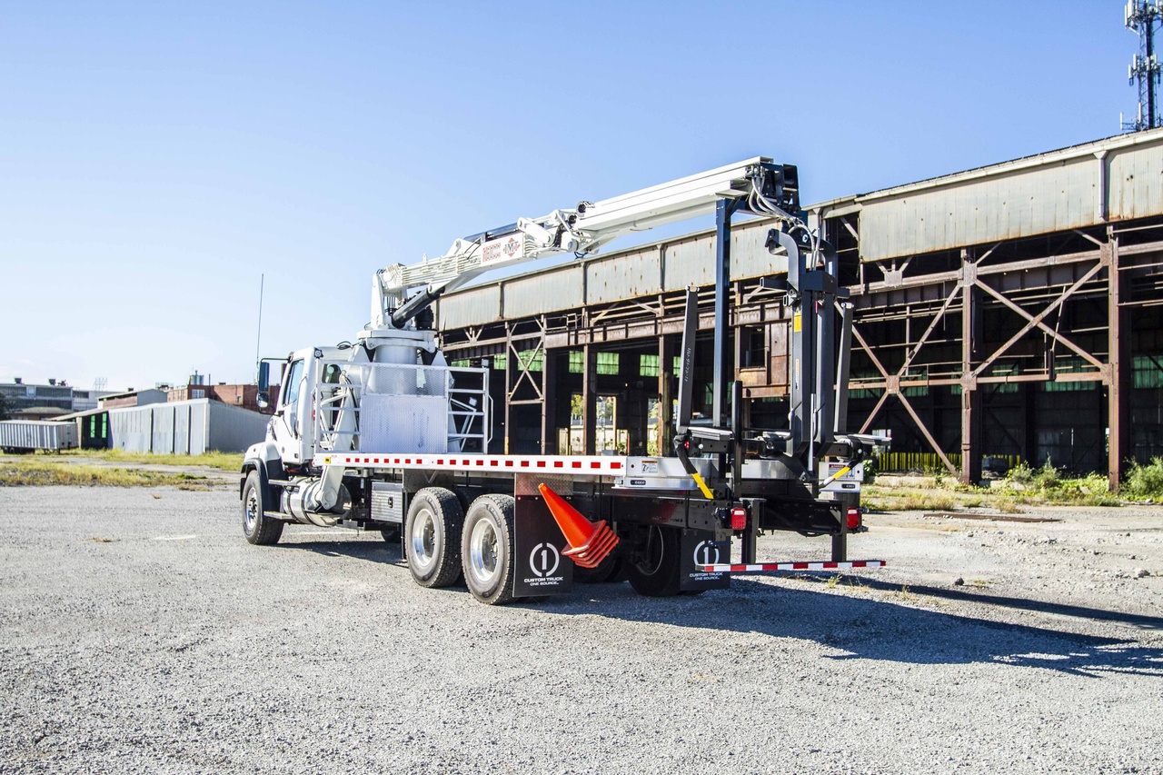 54.1 ft 5,825 lbs Drywall Crane Rental - Custom Truck One Source