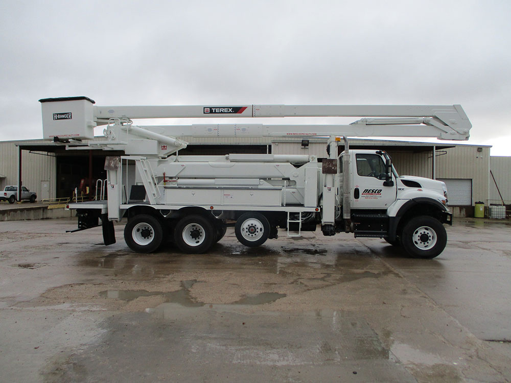 100 ft Transmission Bucket Truck Rental - Custom Truck One Source