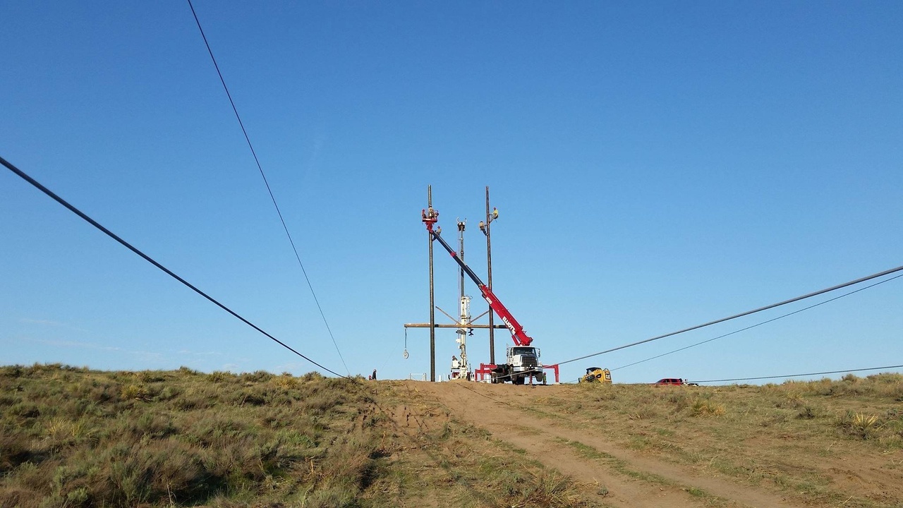 117 ft Hi-Rail Aerial Rental - Custom Truck One Source