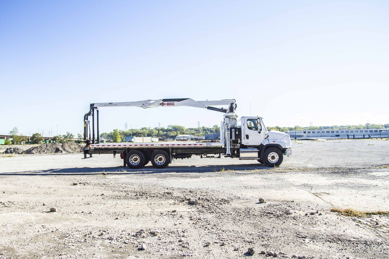 54.1 ft 5,825 lbs Drywall Crane Rental - Custom Truck One Source