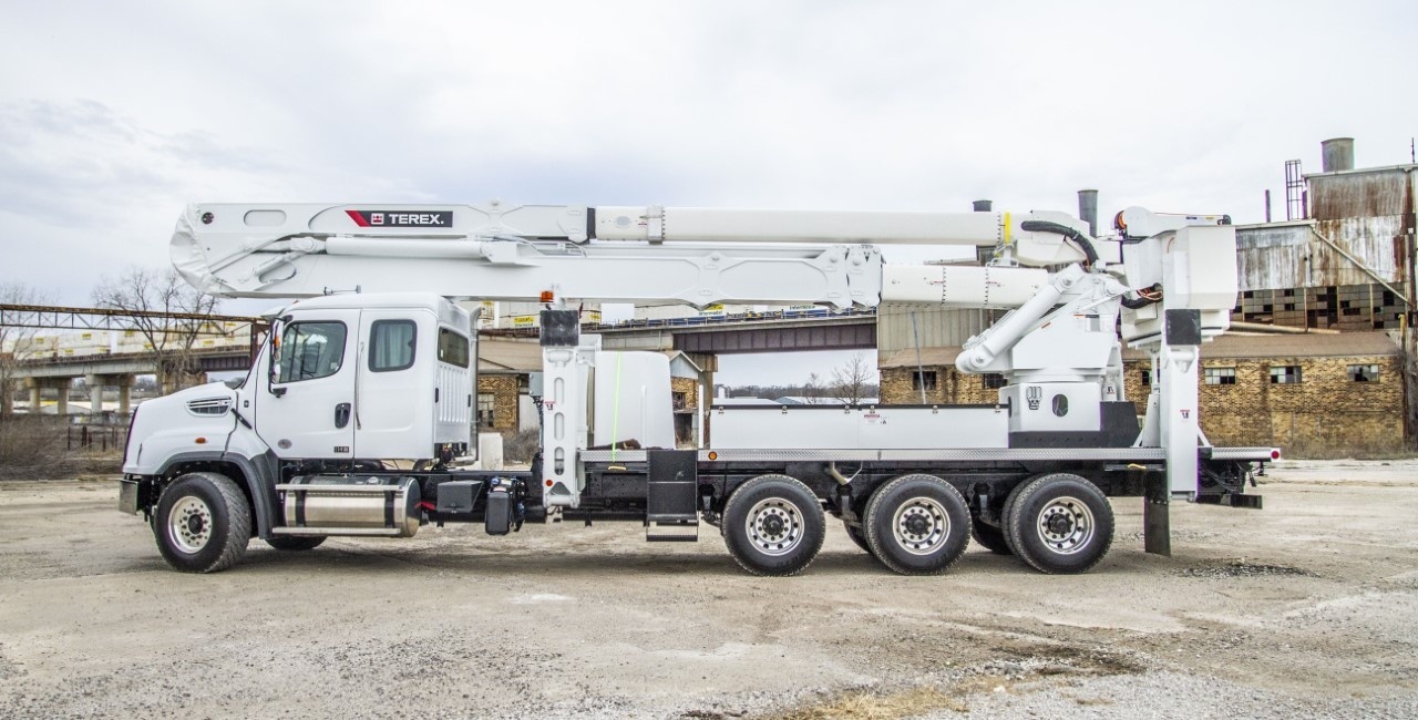 120 ft Transmission Bucket Truck Rental - Custom Truck One Source