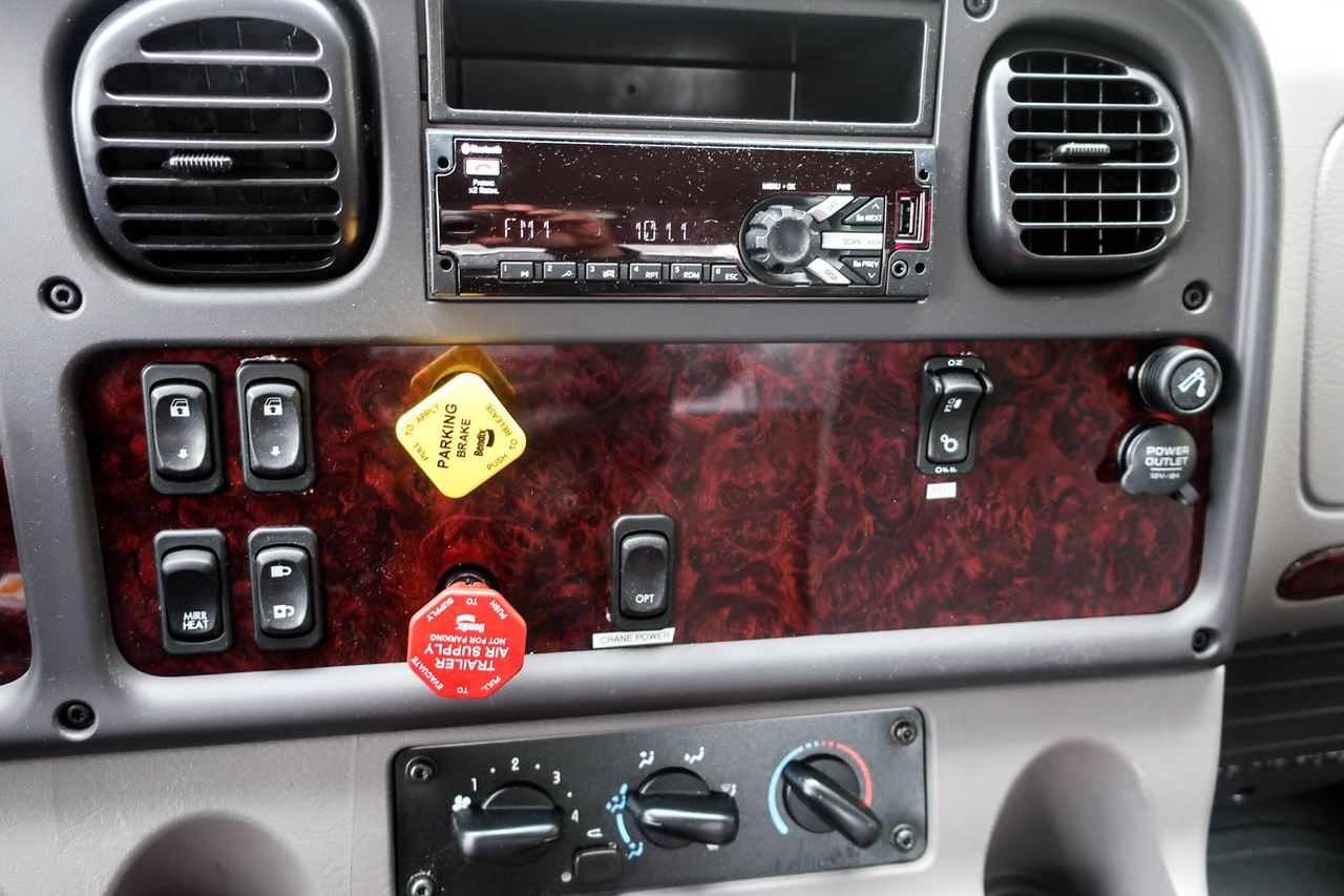 28 tons Boom Truck Rental - Custom Truck One Source