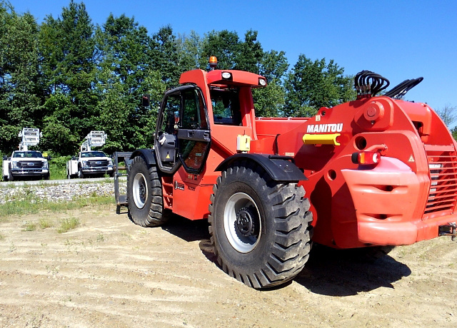 49,500 lbs Telehandler Rental - Custom Truck One Source