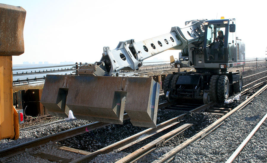 Hi-Rail Gradall Rental - Custom Truck One Source