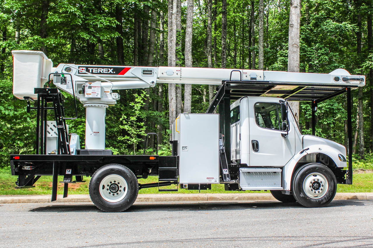 60 ft Forestry Bucket Truck Rental - Custom Truck One Source