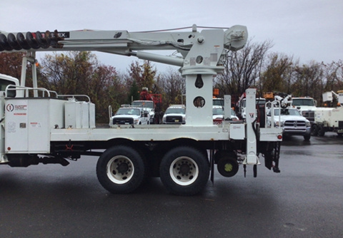60 ft Hi-Rail Digger Derrick Rental - Custom Truck One Source