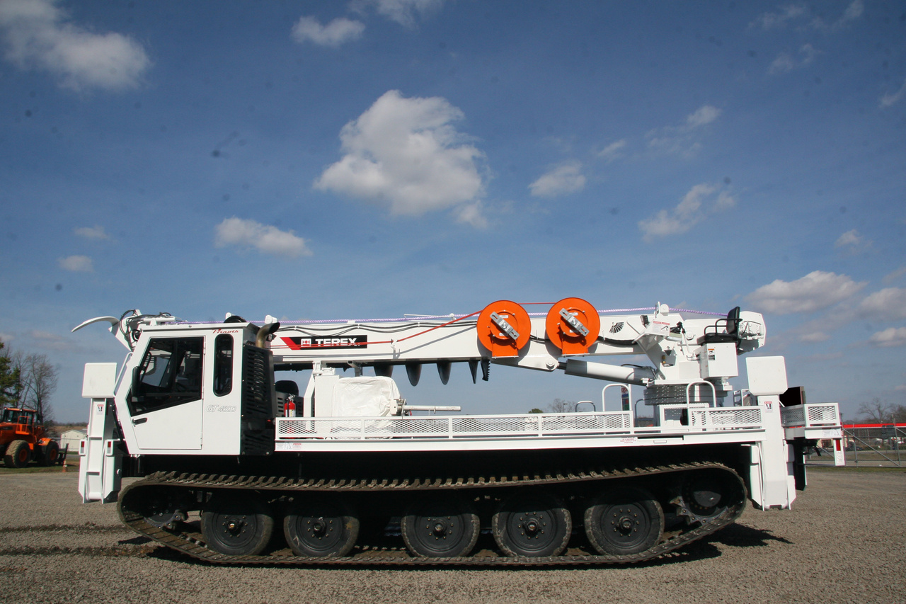 80.3 ft Track Digger Derrick Rental - Custom Truck One Source