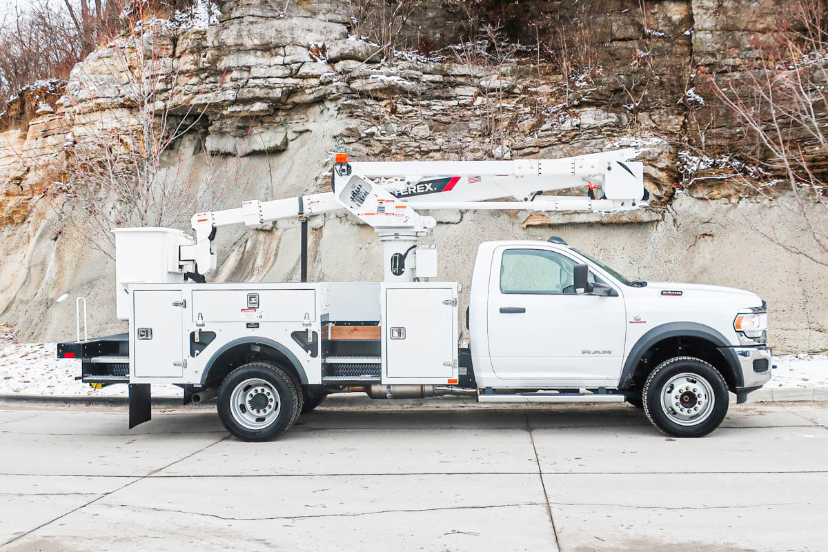 40 ft Distribution Bucket Truck Rental - Custom Truck One Source