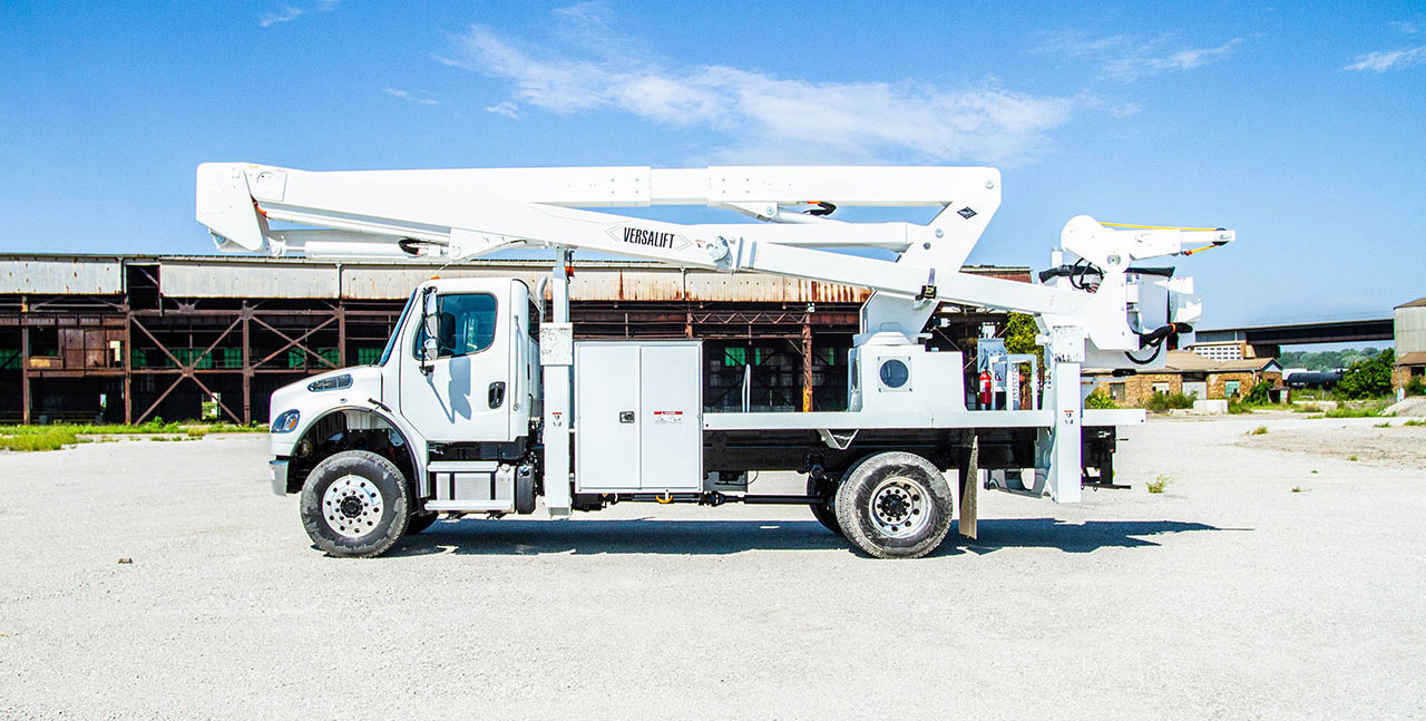 75 ft Transmission Bucket Truck Rental - Custom Truck One Source