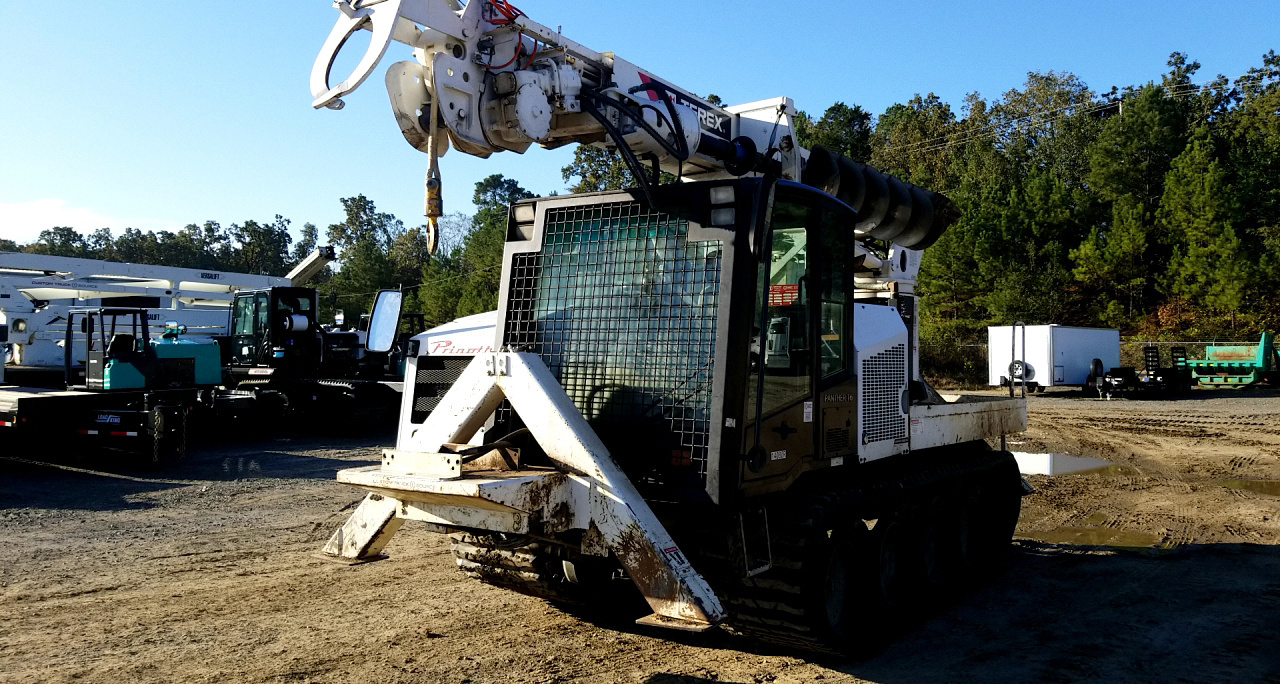 45.5 ft Track Digger Derrick Rental - Custom Truck One Source